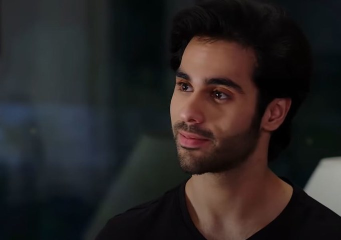 Poles Apart Sarah Khan, Mawra Hocane Make Sabaat Worth Your Time ...