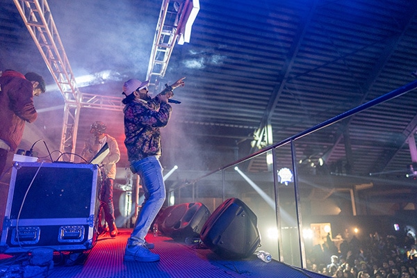 Red Bull held its first concert on wheels in Lahore and people cannot ...